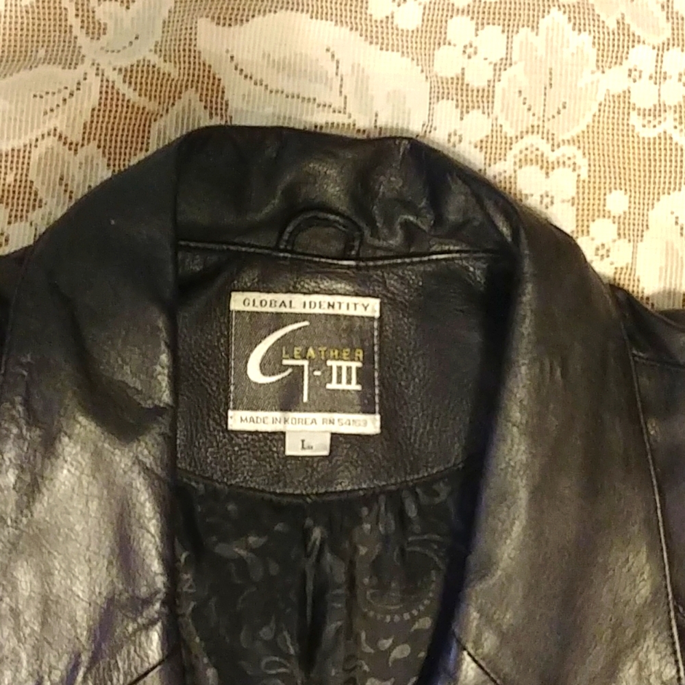 100% Leather Global Identity Jacket Size Large. - Gem